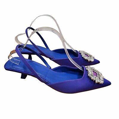 Heels and flats – The Shoes Bar