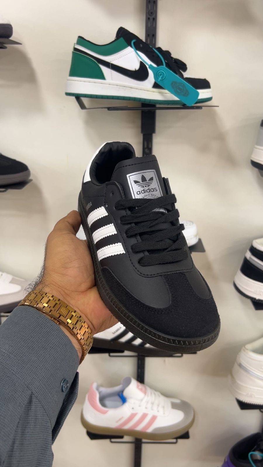 Sneakers – The Shoes Bar