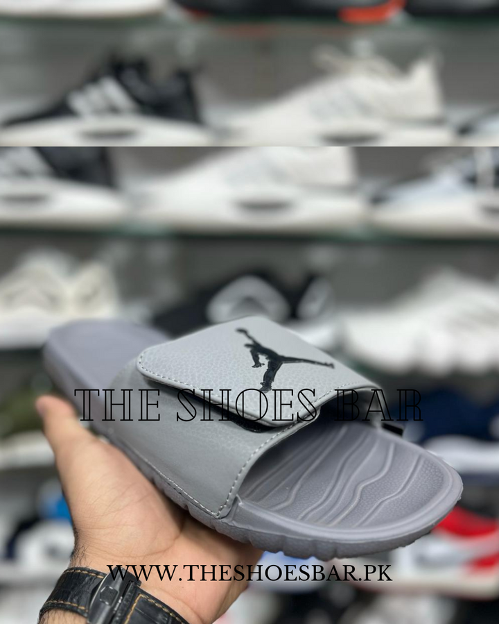 Slides – The Shoes Bar